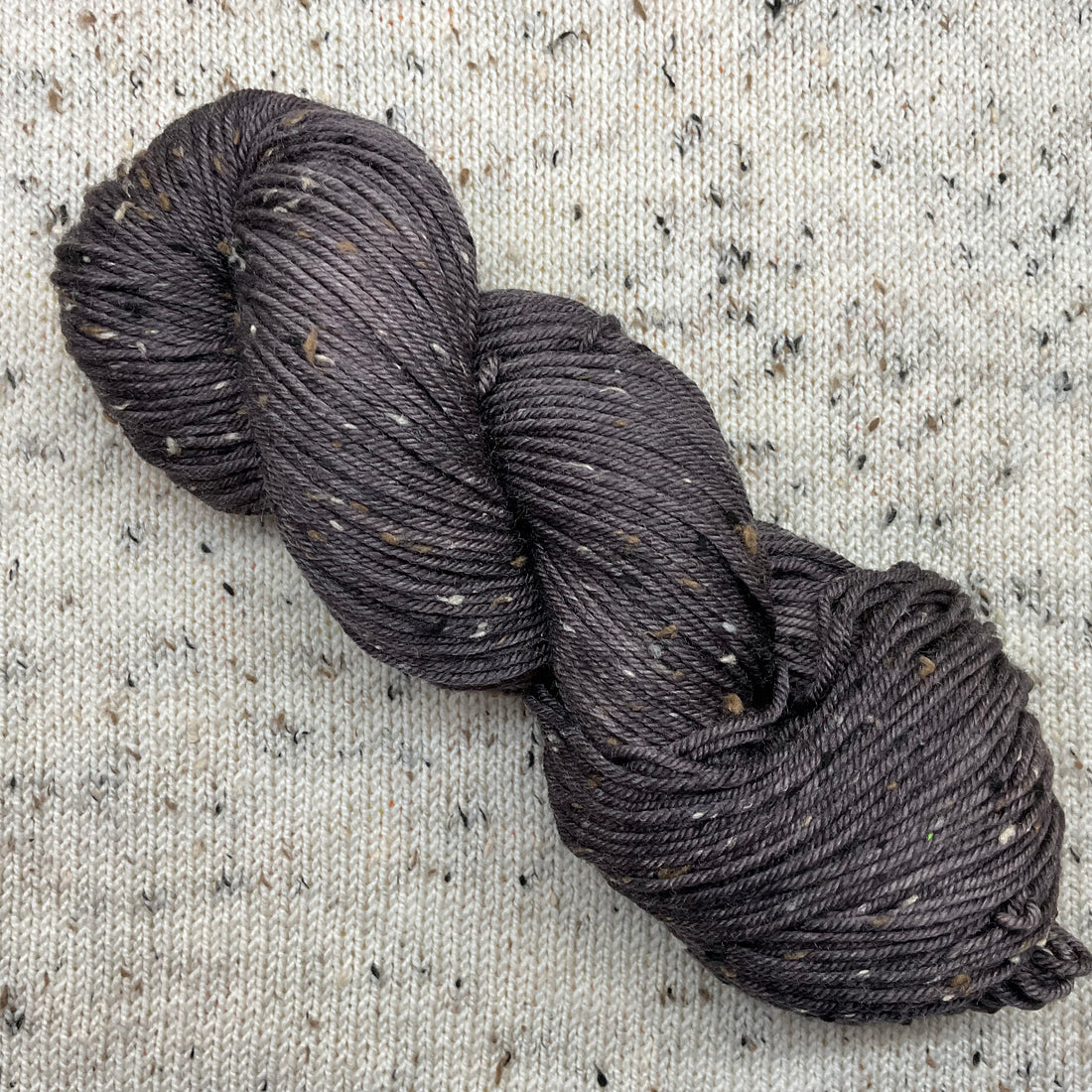 Charlotte Traditional Tweed DK – Marianated Yarns